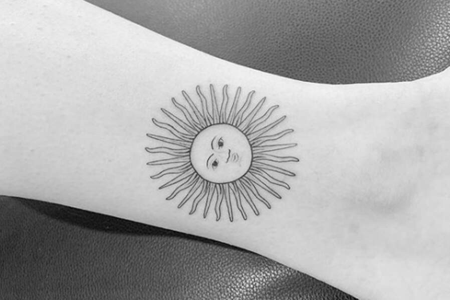 15 idées originales de tatouages soleil - Femme Actuelle