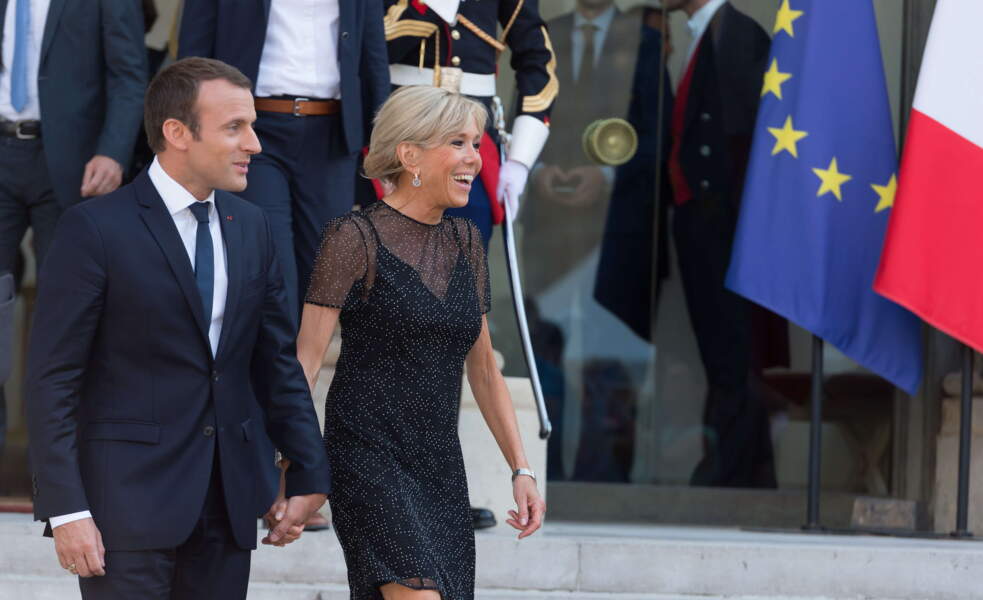 Emmanuel et Brigitte Macron fêtent leurs 10 ans de mariage - Femme Actuelle