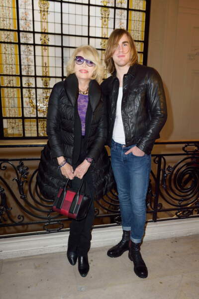 Ces stars avec un homme (bien) plus jeune qu'elles - Femme Actuelle