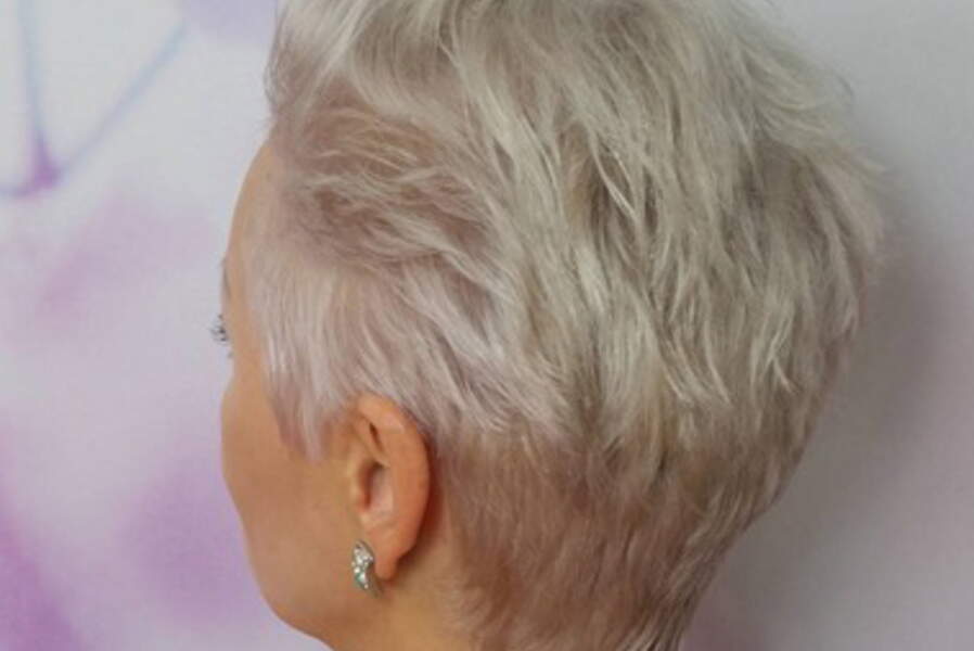 20 idées de coupes et coiffures pour cheveux blancs - Femme Actuelle