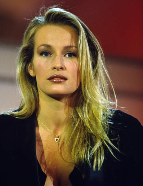 Estelle Lefébure : son évolution physique en images - Femme Actuelle