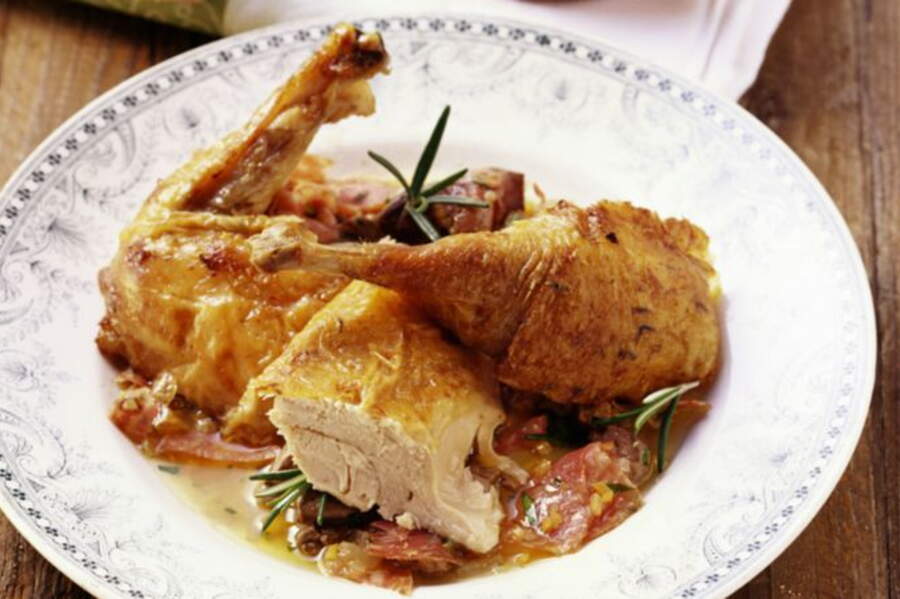 Comment réussir la cuisson de la pintade à Noël ? Nos délicieuses ...