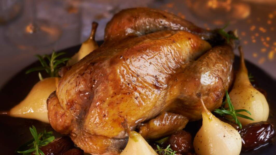 Comment réussir la cuisson de la pintade à Noël ? - Femme Actuelle