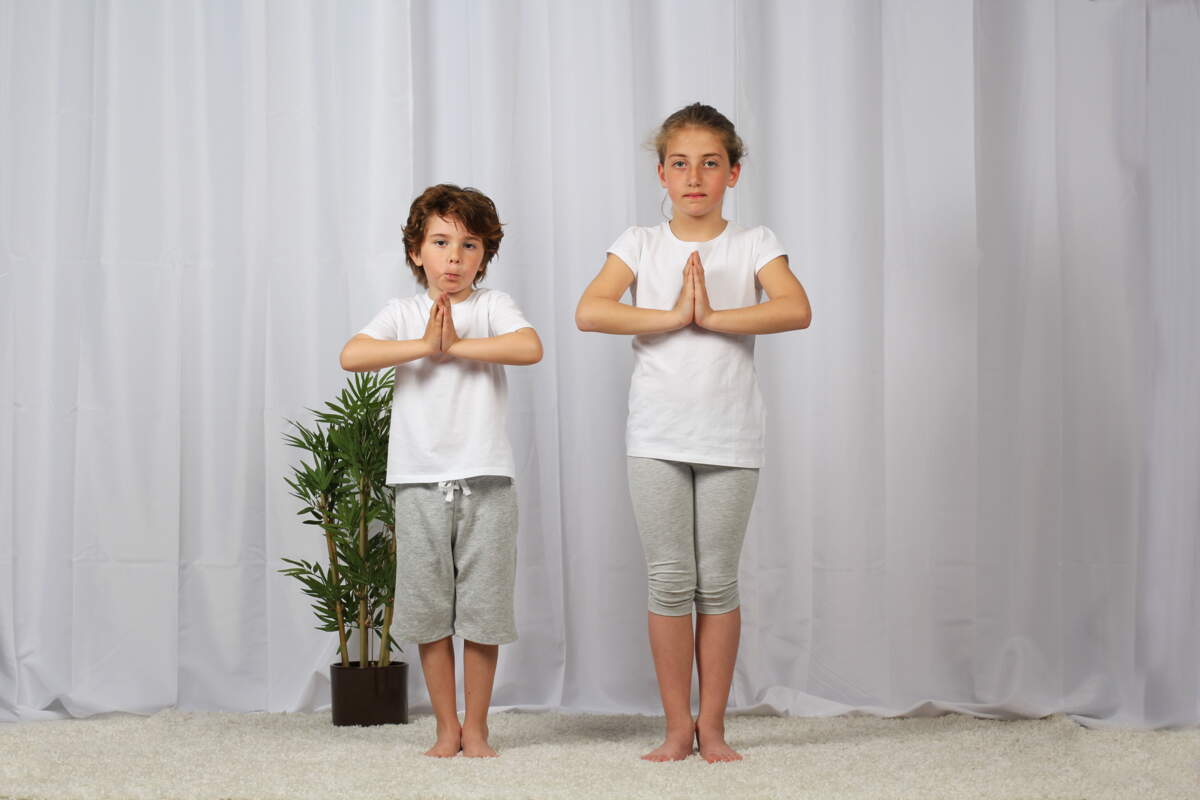4 exercices de yoga pour les enfants - Femme Actuelle