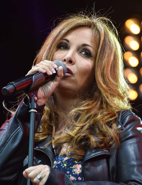 Hélène Ségara : son évolution physique en images - Femme Actuelle