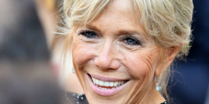 Photo - Brigitte Macron affiche un physique impressionnant en mini ...