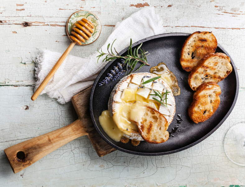 Camembert rôti : nos meilleures recettes - Femme Actuelle
