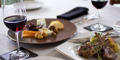 Accords mets et vins : 10 conseils pour ne plus se tromper : Femme ...