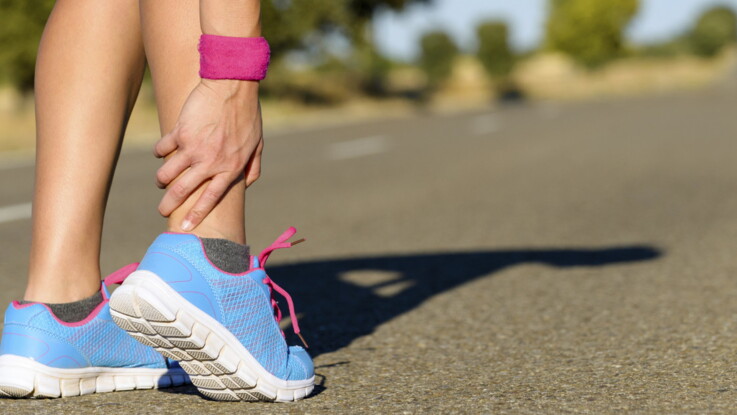 Bursite : causes, symptômes et traitements : Femme Actuelle Le MAG