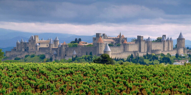 Balade sous les remparts de Carcassonne : Femme Actuelle Le MAG