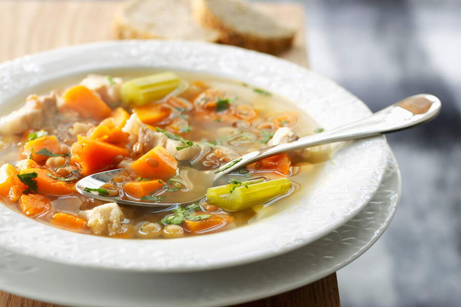 La soupe-repas, l'alliée du dîner - Femme Actuelle