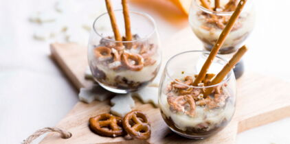 Verrines de bretzels et sa compotée d’échalotes et raclette facile et ...