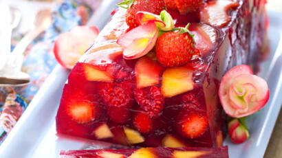 Terrine de fruits rouges à l’agar agar, en gelée d’hibiscus facile et ...