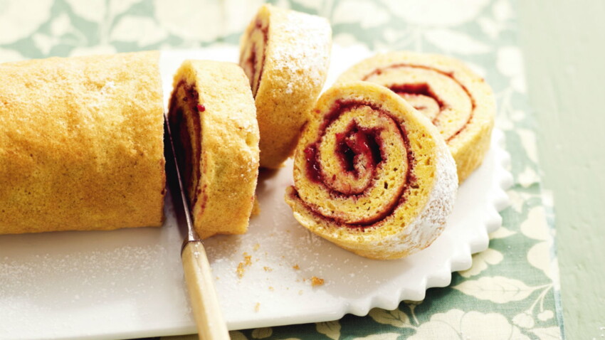 Biscuit roulé à la confiture de fruits rouges facile rapide : découvrez ...