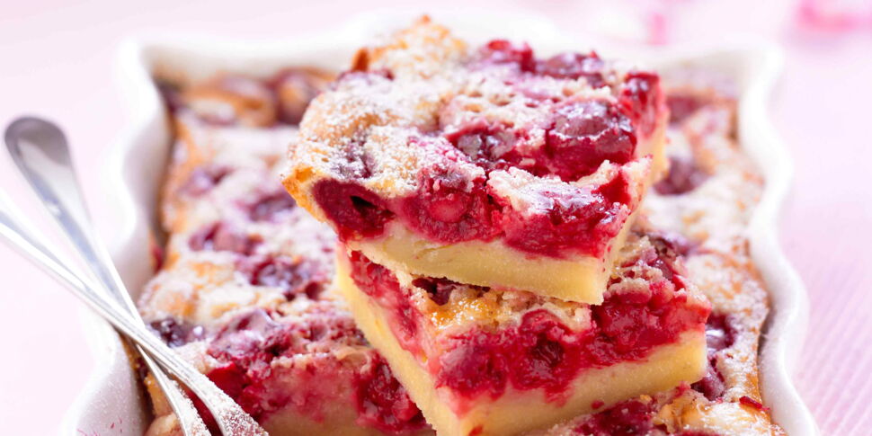 Clafoutis aux fruits rouges et parfum de verveine rapide : découvrez ...