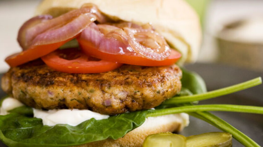 Burger rapide : découvrez les recettes de cuisine de Femme Actuelle Le MAG