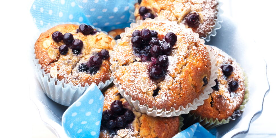 La vraie recette des muffins aux myrtilles rapide : découvrez les ...