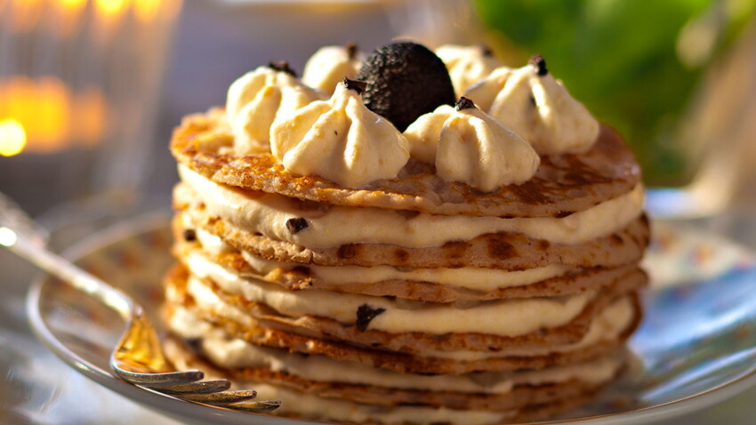 Mille-feuilles de crêpes au foie gras truffé rapide : découvrez les ...