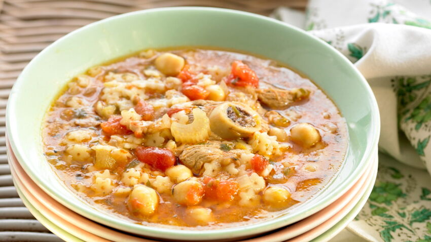 Chorba facile : découvrez les recettes de cuisine de Femme Actuelle Le MAG