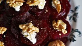 Salade de framboises, betteraves et feta rapide : découvrez les ...