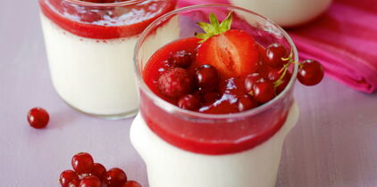 Panna cotta au lait de coco et aux fruits rouges facile et rapide ...