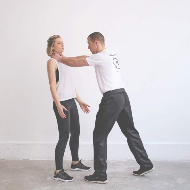 Krav-Maga : 5 techniques pour apprendre à se défendre - Femme Actuelle Krav-Maga : 5 techniques pour apprendre à se défendre - Femme Actuelle