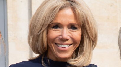 PHOTOS - Brigitte Macron, renversante dans une robe longue fendue ...