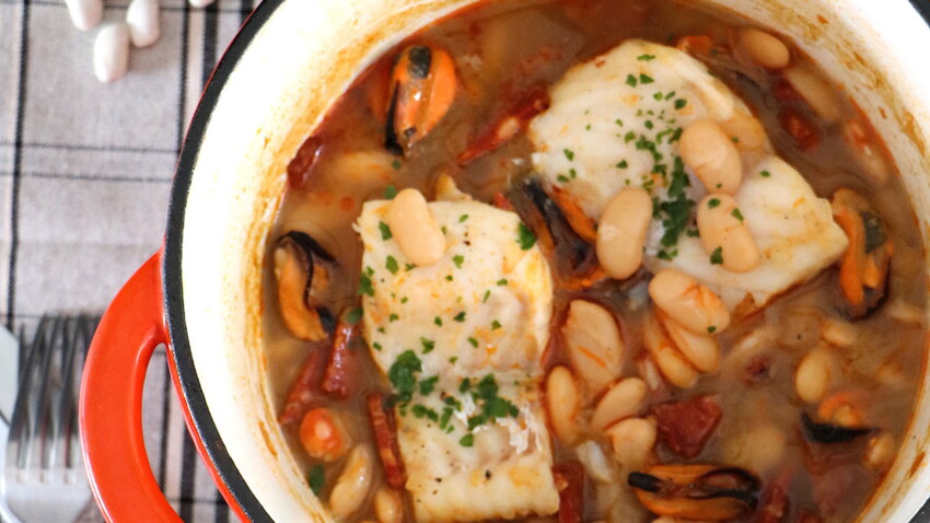 Filet de julienne aux haricots tarbais en cocotte : découvrez les ...