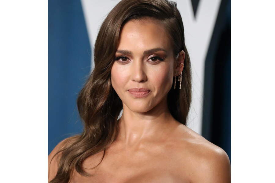 Cheveux châtains : les plus belles nuances à adopter en 2020 - Femme ...