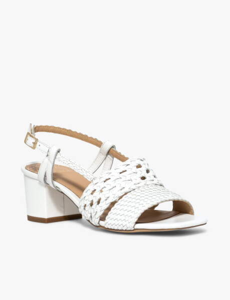 Tendance chaussures tressées : 15 paires canons à shopper dans les ...