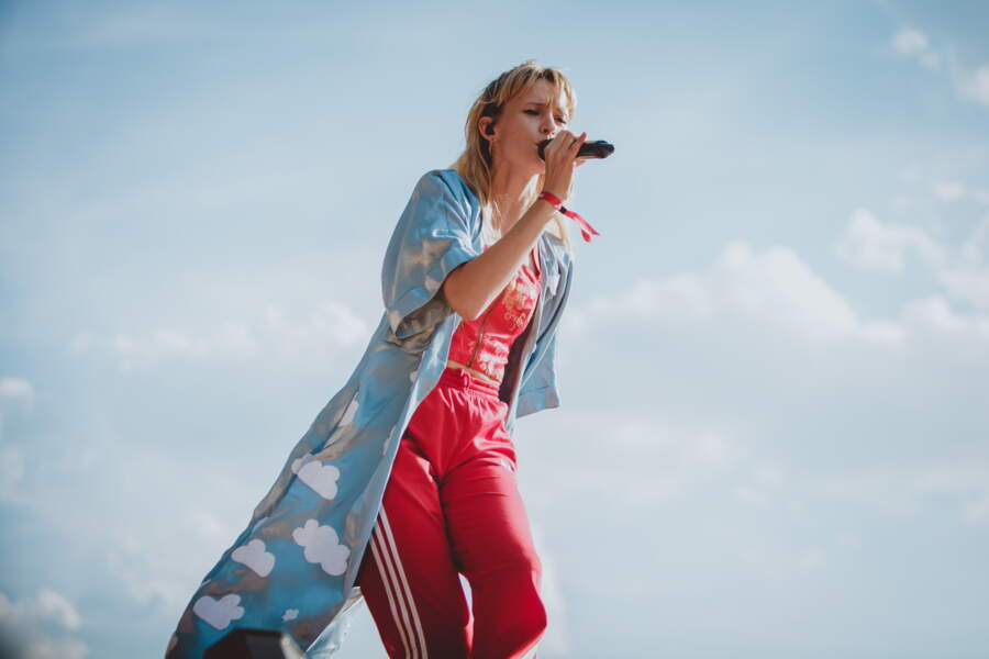 Angèle : retour sur ses 15 plus beaux looks - Femme Actuelle