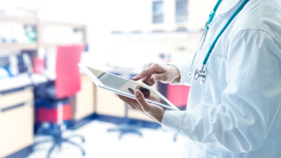 Urologue : dans quels cas faut-il consulter ce spécialiste ? : Femme Actuelle Le MAG