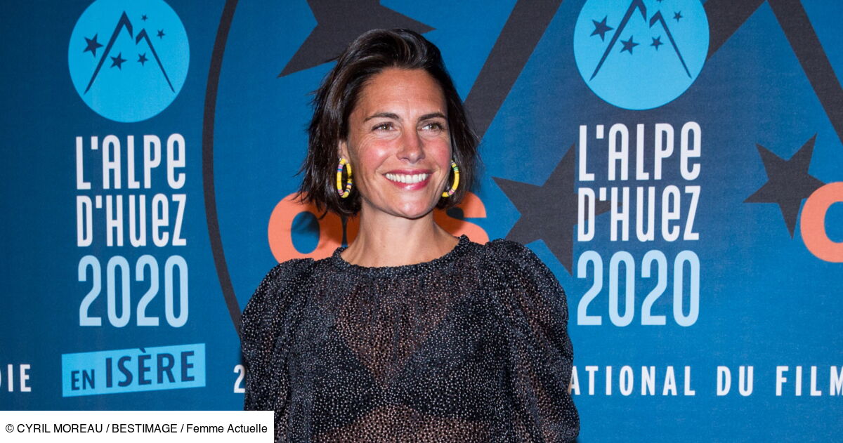 Alessandra Sublet canon en bikini échancré et top court (Wow !) : Femme ...