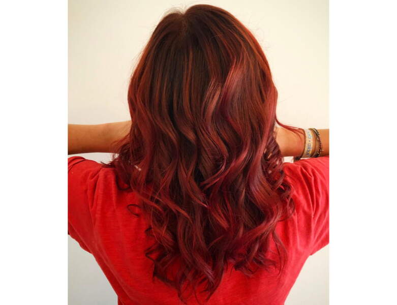 Coloration rouge : tout savoir sur cette couleur ultra tendance - Femme ...