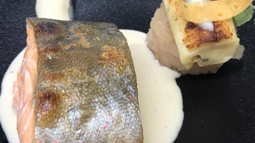 Pavé d’omble chevalier poché à l’Arbois, navet confit et kasknepfle ...