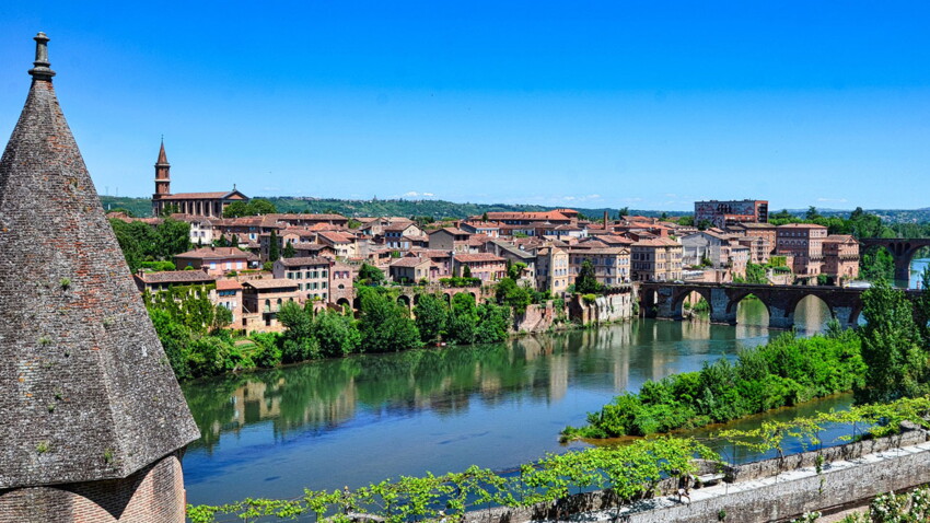 Voyage en France : nos conseils pour bien visiter le Tarn : Femme ...