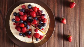 Cheesecake aux fruits rouges super facile : découvrez les recettes de ...