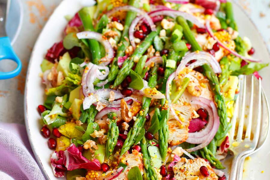 Nos super recettes de salades avec du poulet - Femme Actuelle