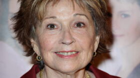 Qui est Perrine Desproges, la fille de Pierre Desproges? : Femme ...