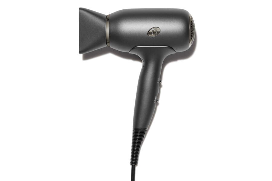 Notre sélection des meilleurs sèche-cheveux de l'année - Femme Actuelle