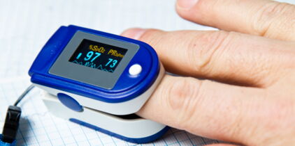 Oxymètre de pouls : rôle, fonctions et utilisation : Femme Actuelle Le MAG