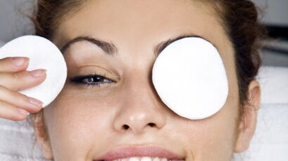 Yeux rouges, irrités, gonflés, secs : 8 solutions naturelles pour les ...