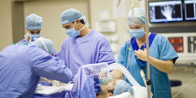 Triple pontage coronarien : définition, déroulement, convalescence post ...