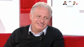 Qui est Perrine Desproges, la fille de Pierre Desproges? : Femme ...