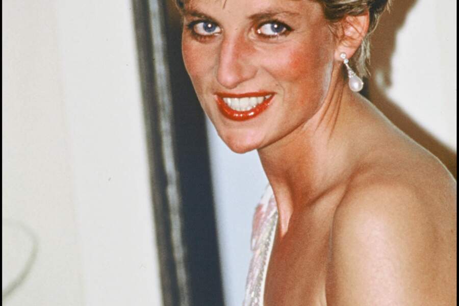 Lady Diana De Sa Naissance à Son Mariage Avec Le Prince Charles Les