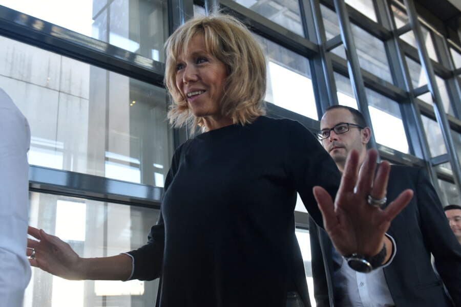 Brigitte Macron : découvrez son évolution physique - Femme Actuelle