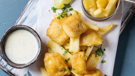Beignets de poisson à la bière, sauce au yaourt facile et rapide ...