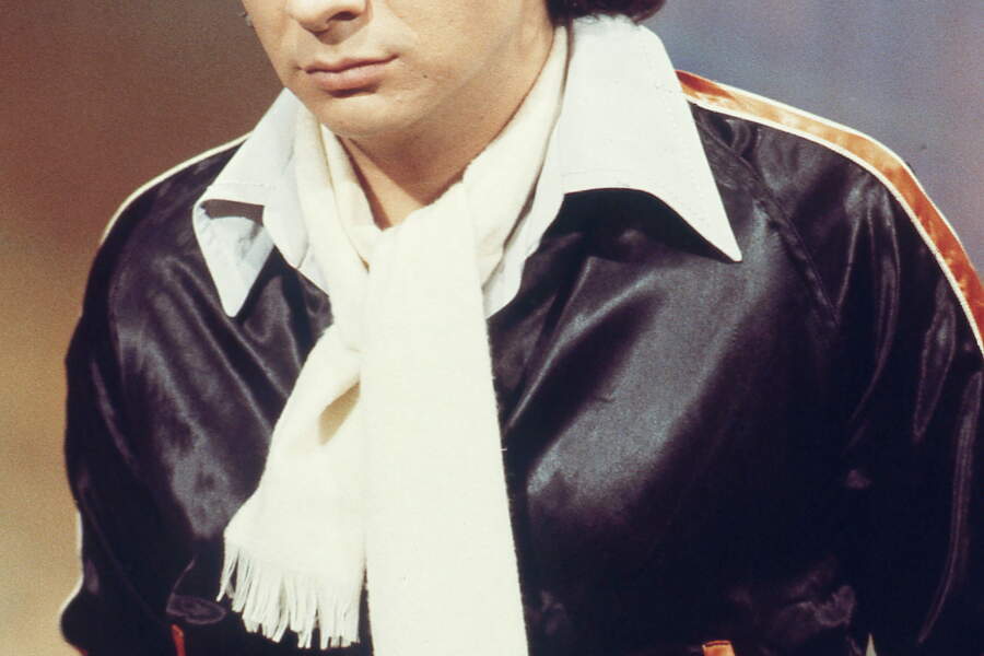 Michel Sardou : découvrez son évolution physique en images - Femme Actuelle