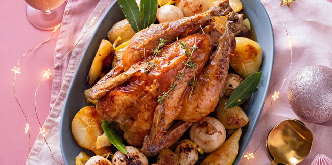 Volaille rôtie au citron confit, coings et navets facile : découvrez ...