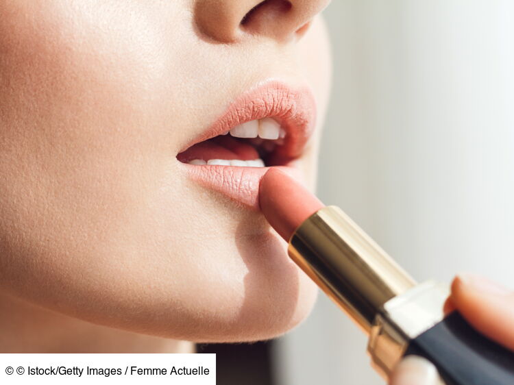 Comment mettre du rouge à lèvres qui ne file pas dans les rides ...